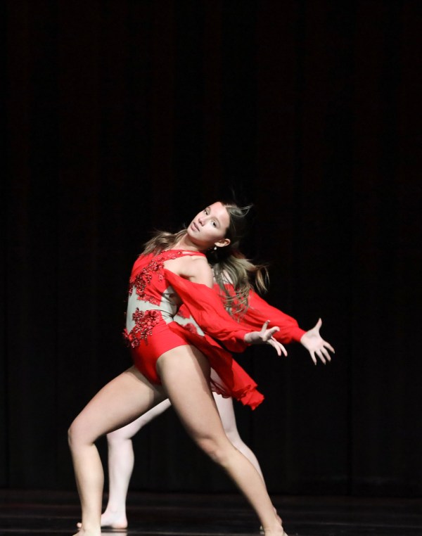 Photo Gallery: Dance Teams Perform at Winter Recital – THE ECHO